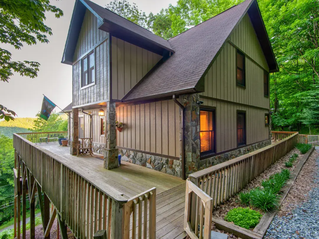 Stunning Mountain Views And Hot Tub - Elegant Retreat - Sugar Mountain, NC