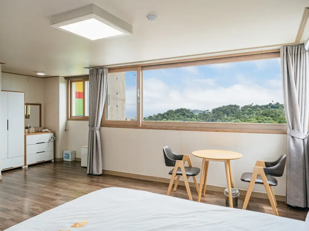 Orange Hotel - Seogwipo-si