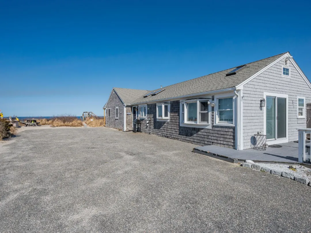 Ocean View And Steps To Beach - Charming Coastal Retreat - Sandwich, MA