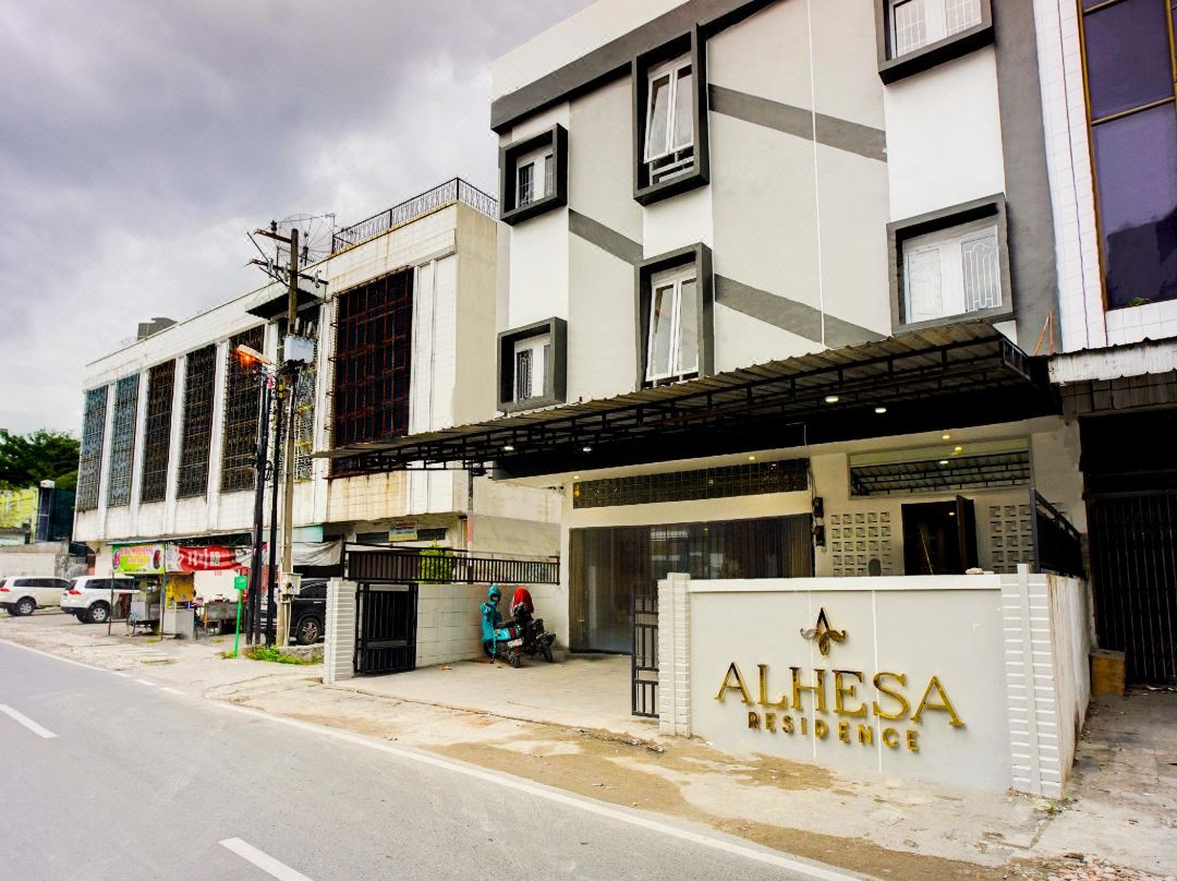 Oyo 93064 Alhesa Residence - 메단