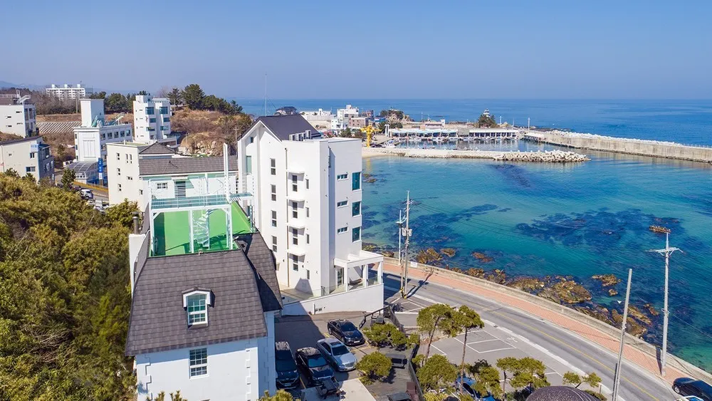 M9 Spa And Ocean View Pension - 강릉시