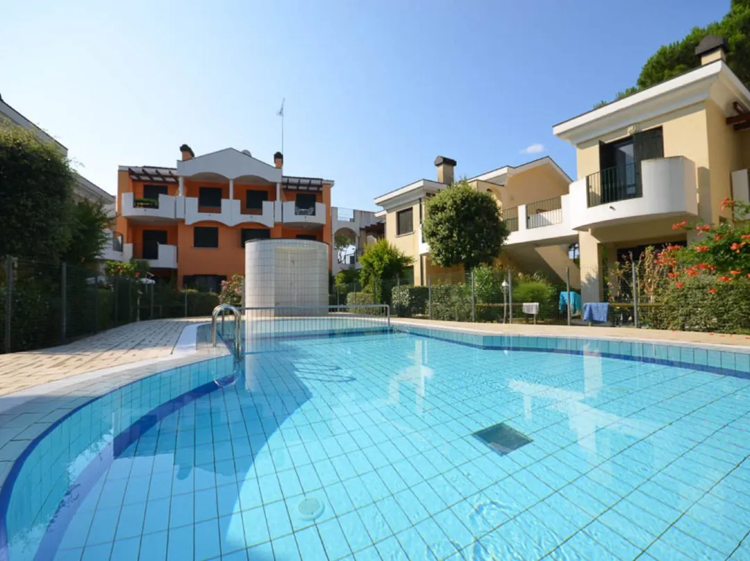 Rifugio Divertente E Accogliente Con Piscina In Comune - Bibione