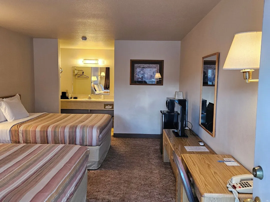 Yellowstone River Motel - Gardiner