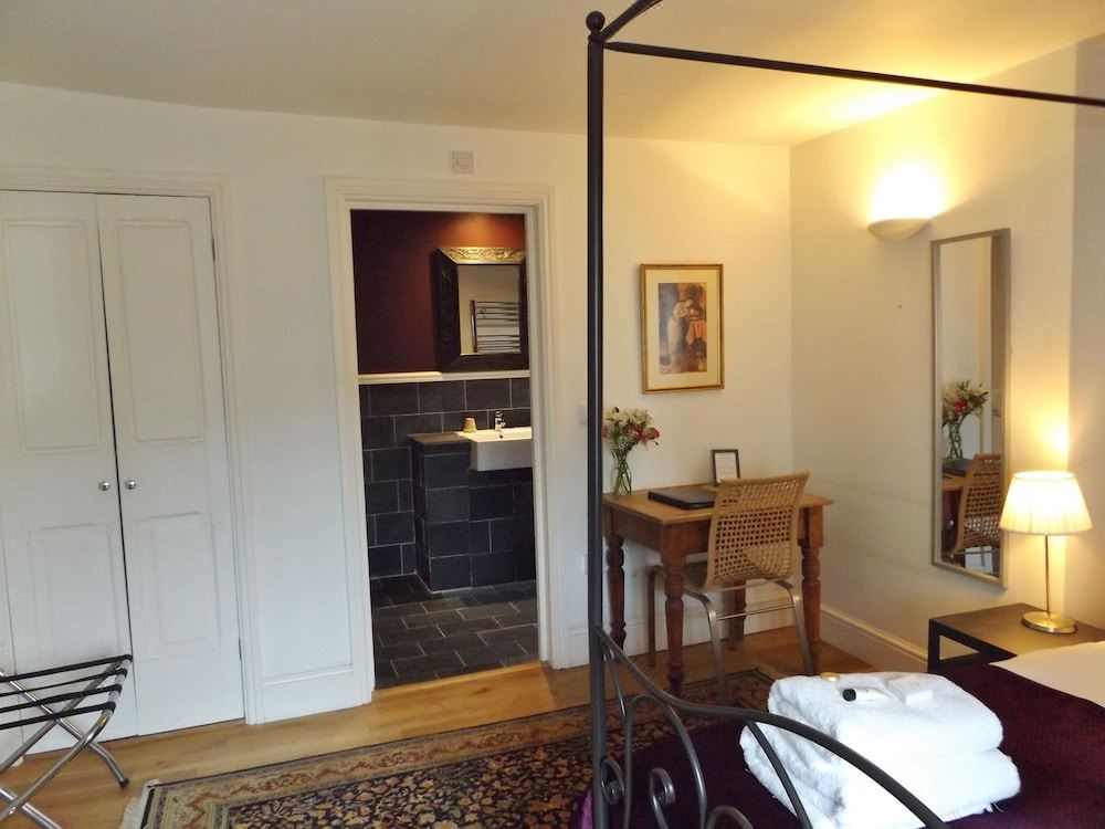 The Red Lion - North Devon