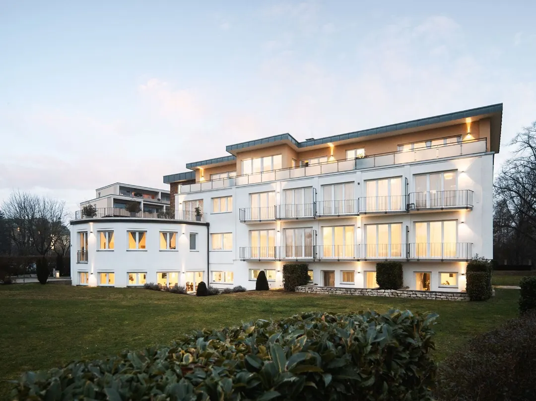 Hotel Vier Jahreszeiten Direkt An Den Kliniken Und Therme Bad Krozingen, Nahe Freiburg - Bad Krozingen
