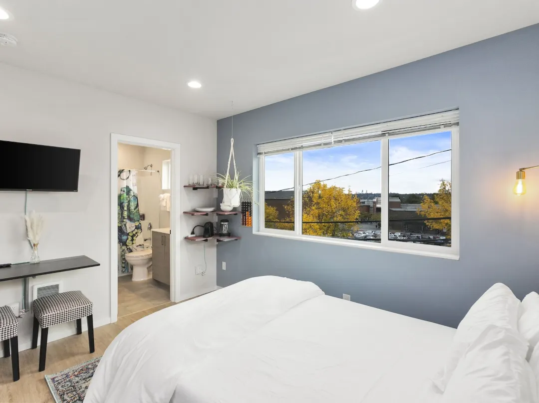 Ballard's Sweet Suites - Seattle, WA