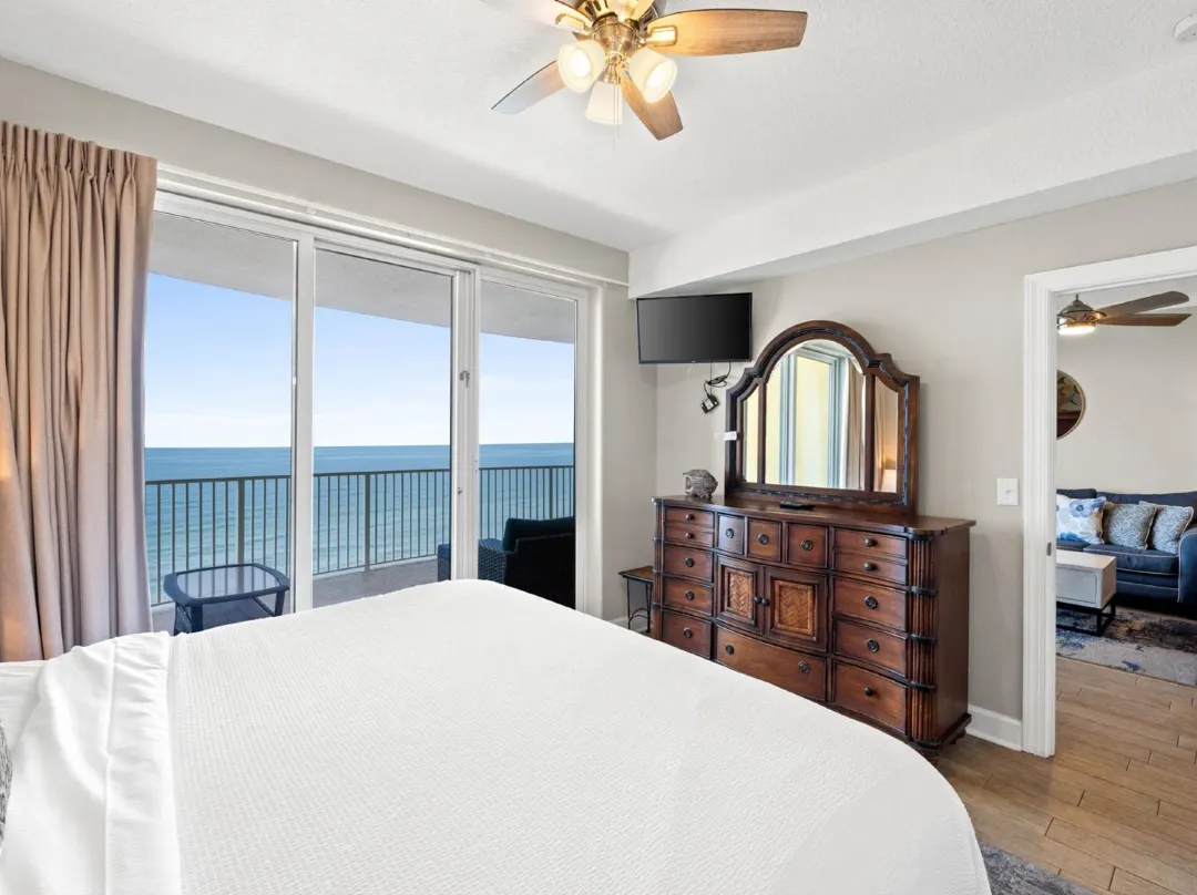 Emerald Isle 1408 - Laguna Beach, FL