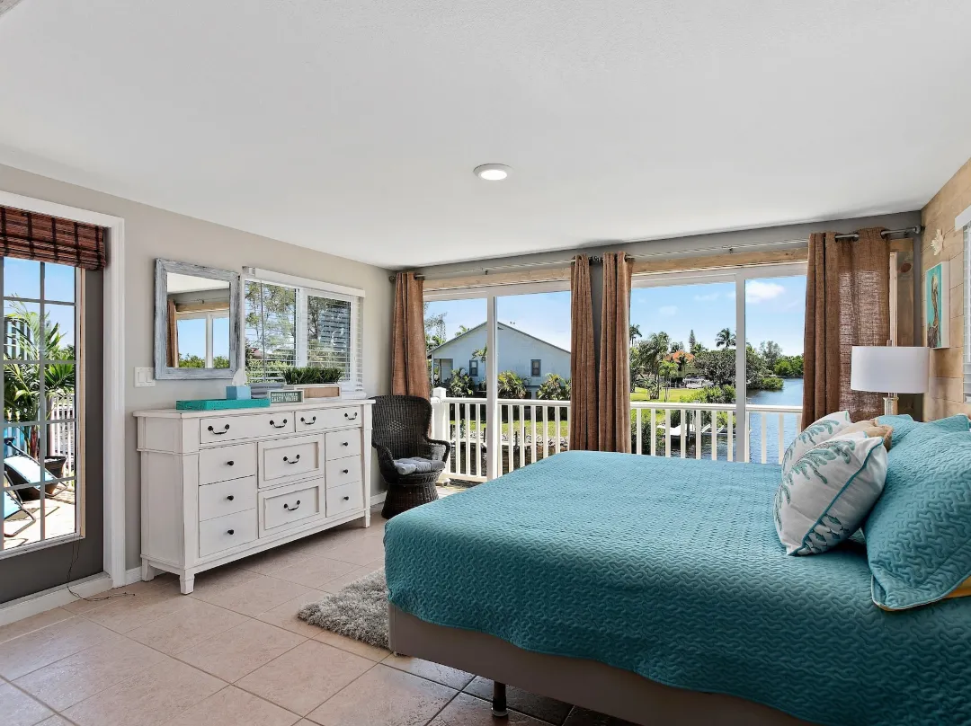 Latitude 26 Waterfront Boutique Resort - Bonita Springs - Bonita Springs, FL