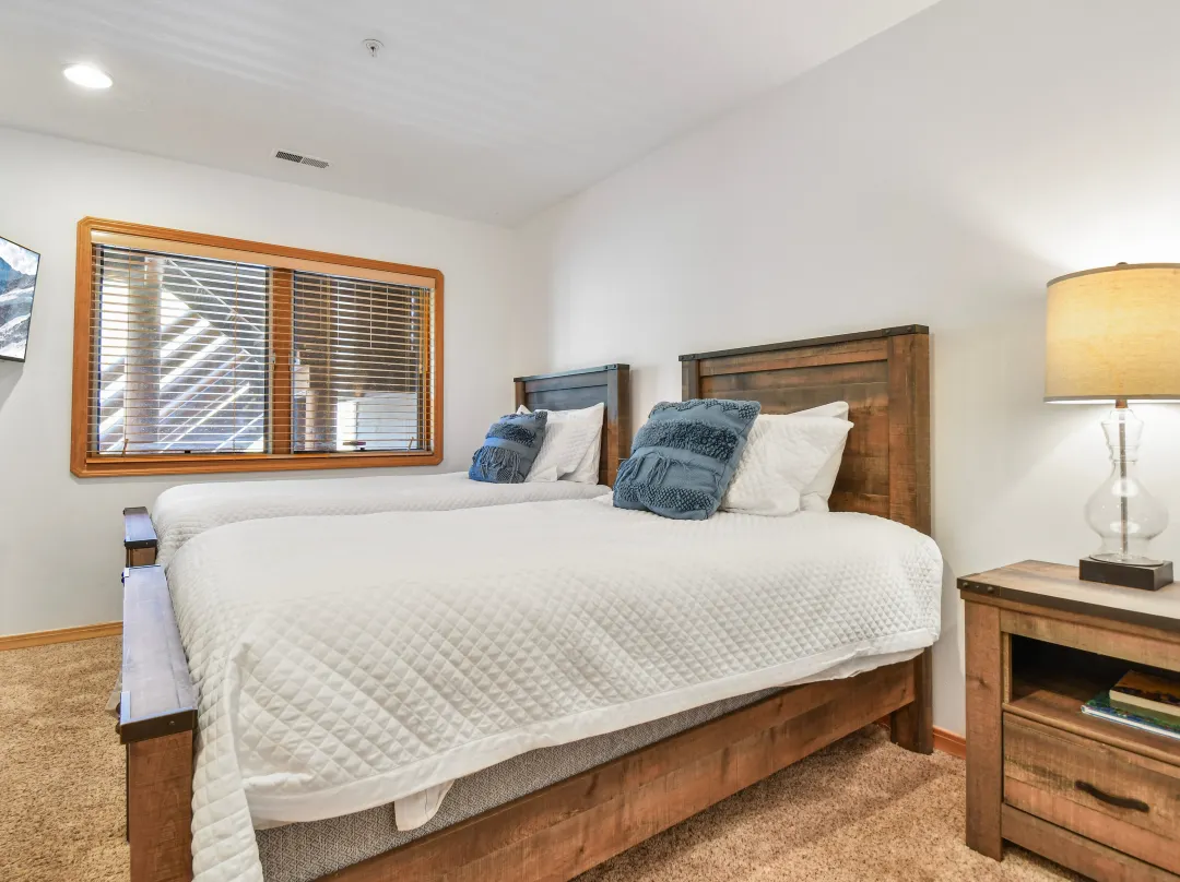 Private Hot Tub, Close To Walking Trails & Main Street  4 Bedroom Boulder Creek - Park City, UT