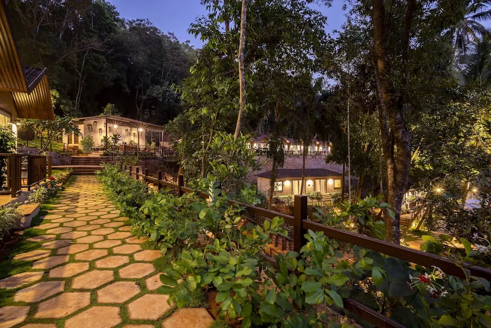 Stone Wood Premier Gokarna - Gokarna