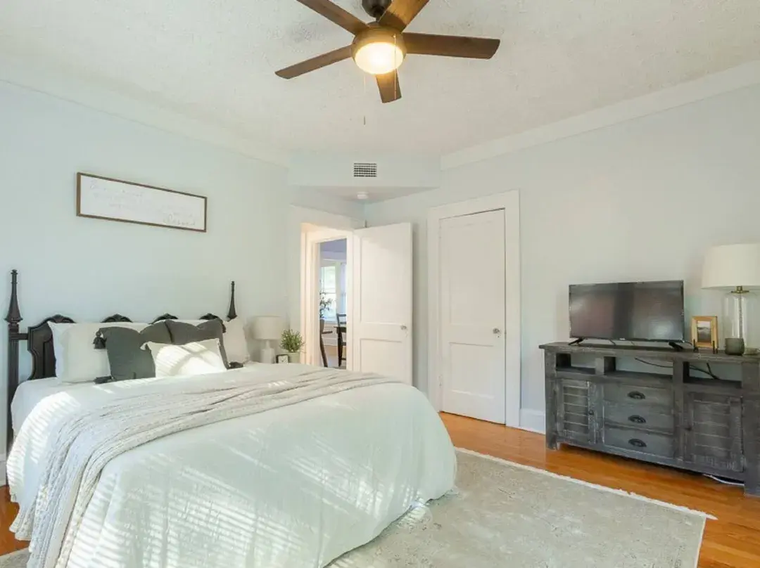 Firepit And Serene Hammock Oasis - Charming Boho Retreat - Orange Park, FL