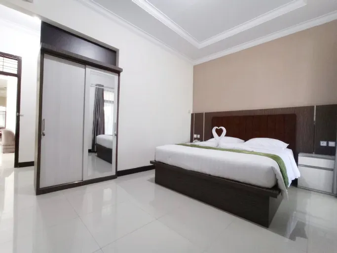 Riad Hotel - Bukittinggi