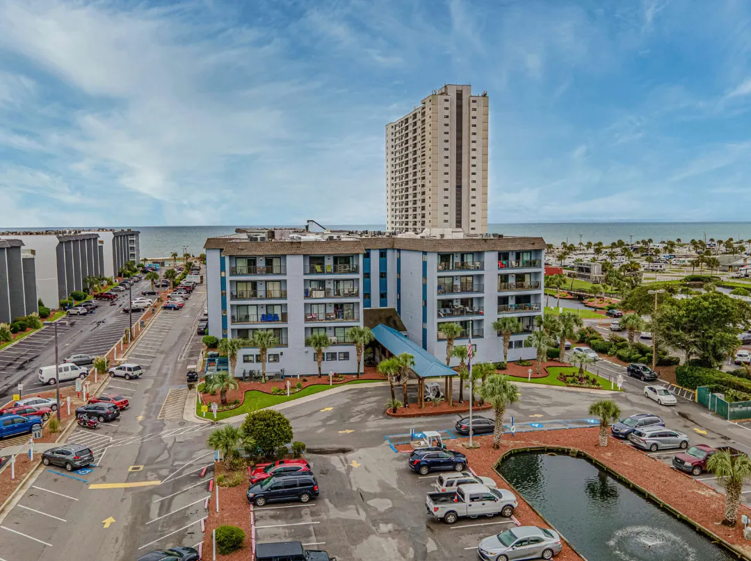 Ocean View And Resort Amenities Galore - Stunning Coastal Haven - Garden City, SC
