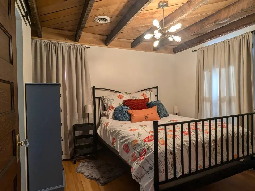 Artist Retreat With Modern Amenities - Cozy And Inviting Escape - Homestead, PA