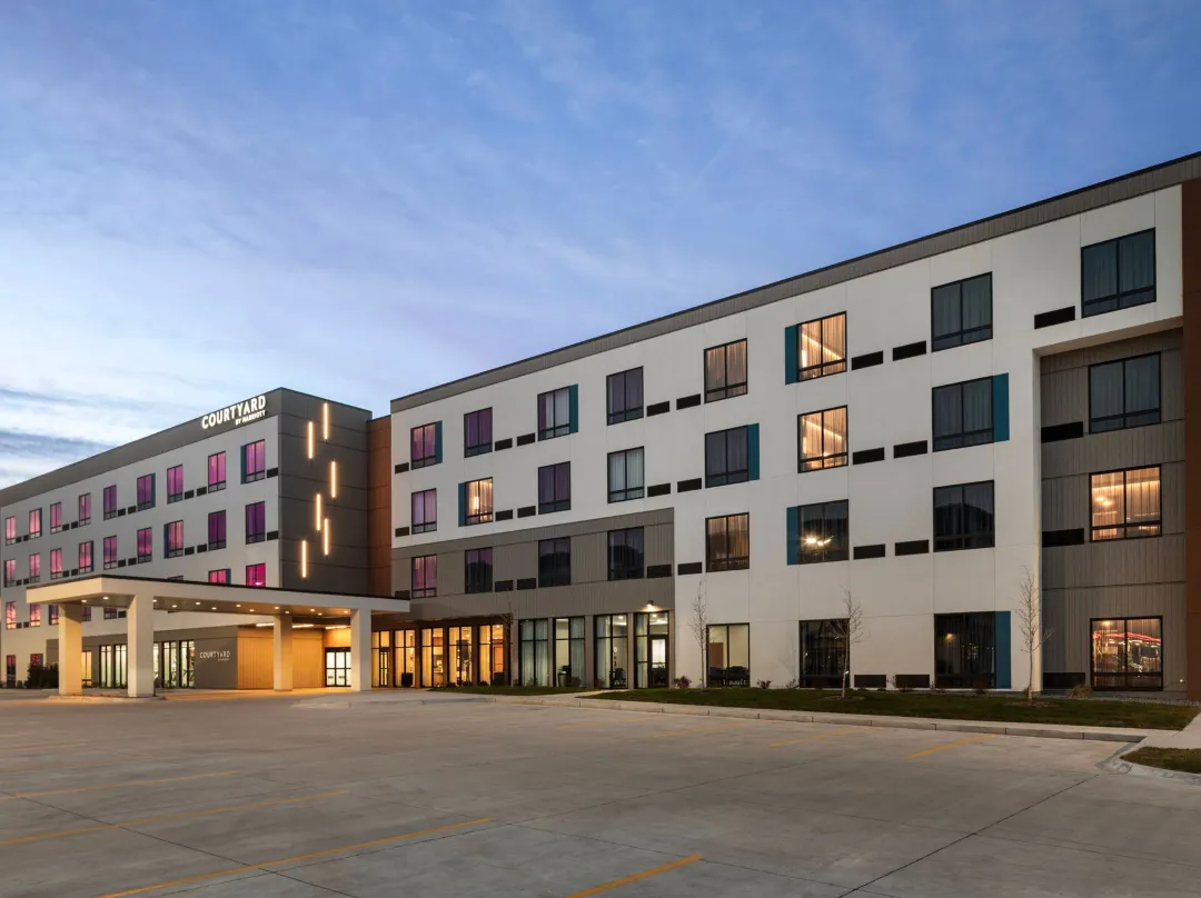 Courtyard Bettendorf - Davenport, IA