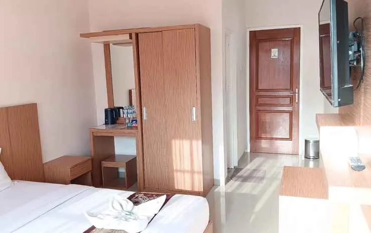 Hasanah Guesthouse De Saphire - Malang
