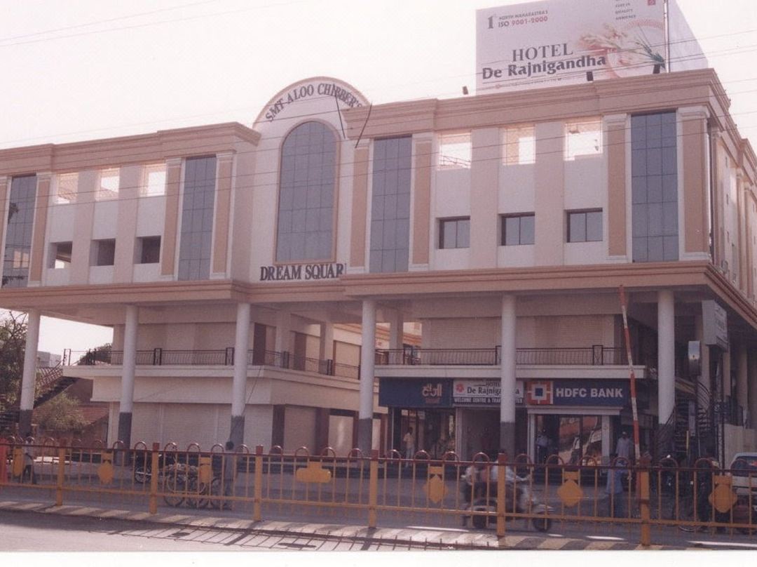 Hotel De Rajnigandha - Nashik