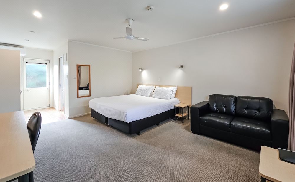 Captain Cook Motor Lodge - Bay of Plenty