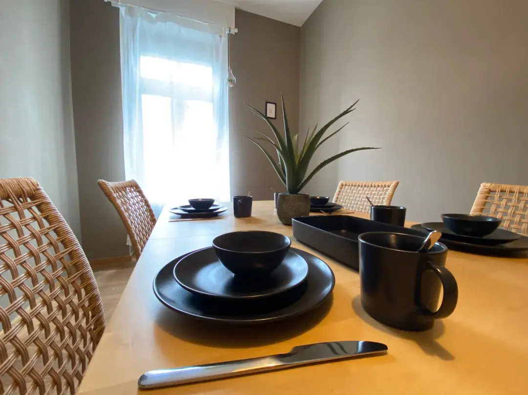 Zimmer Mit Stuck In Co-living Apartment Liebig54 - Frankfurt