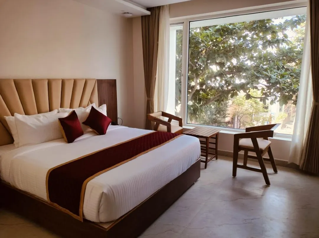 Ellora Hotel - Tiruvannamalai