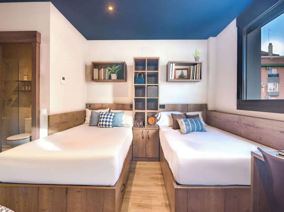 Livensa Living Studios Valencia Marina Real - Valencia