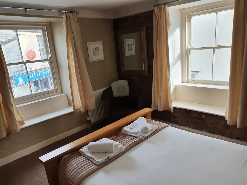 Halfway House Inn - Plymouth