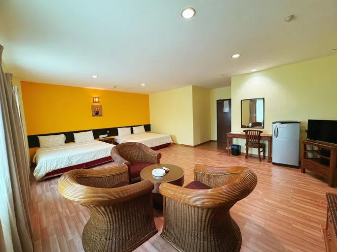 Grand Far East Hotel - Masai