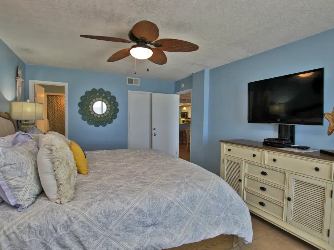 Expansive Gulf Front Pool And Large Balcony - Stylish Beach Haven - Orange Beach, AL