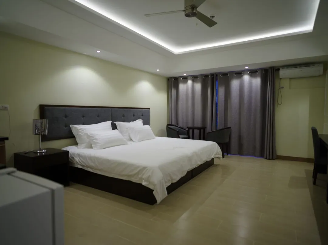 Luxe In Venice - Taguig