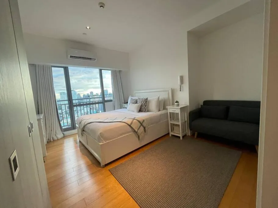 Aveline Suites Aesthetic Skydeck View Acqua Private Residences Near Rockwell Makati - Makati