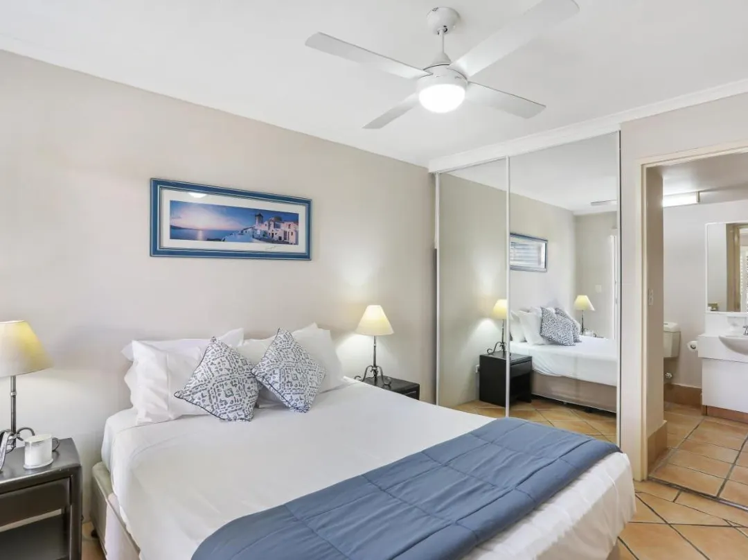 Chidori Court - Surfers Paradise