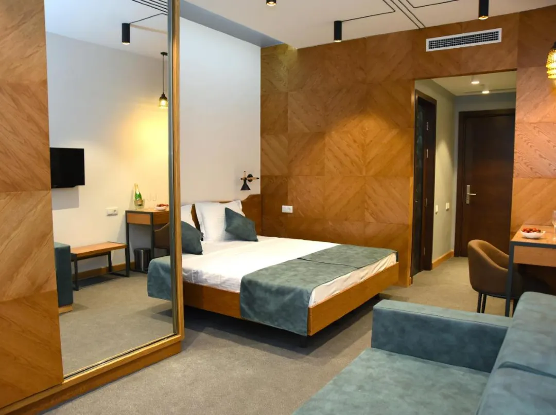 R&r Hotel - Ereván