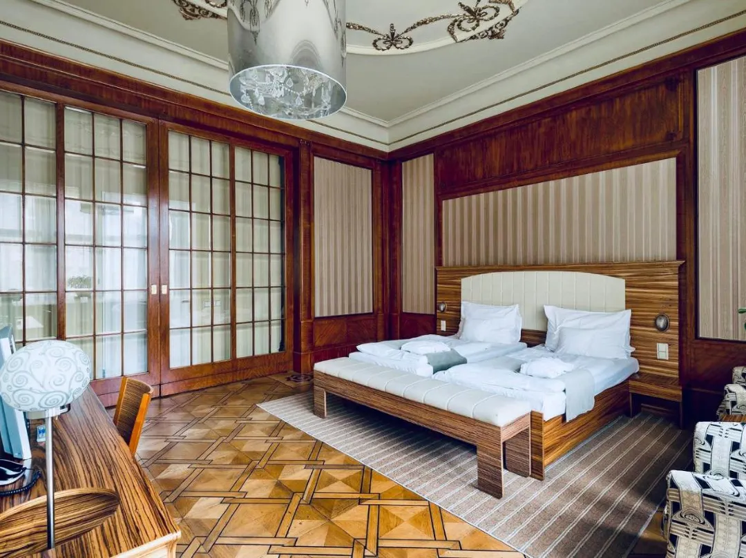 Hotel Okresní Dům - Hradec Králové