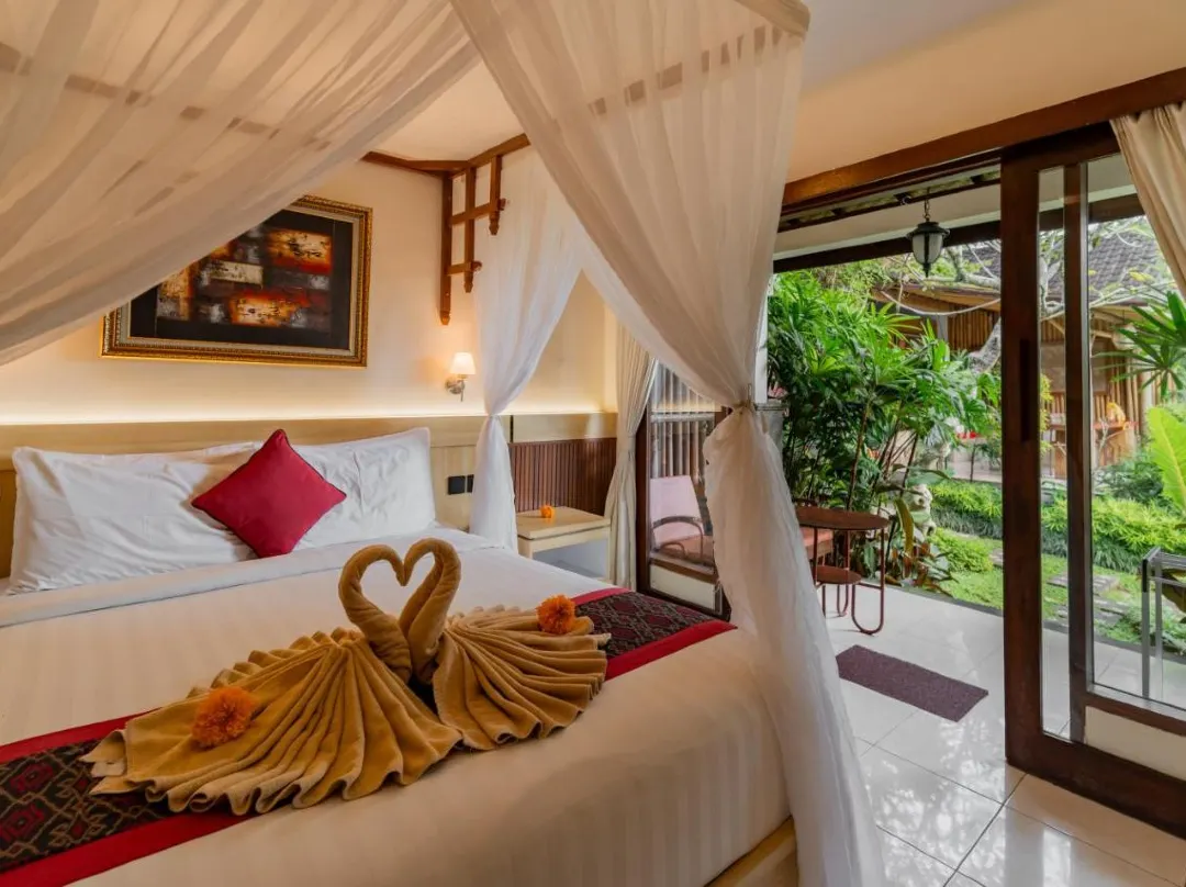 Desak Putu Putra Hidden - Ubud