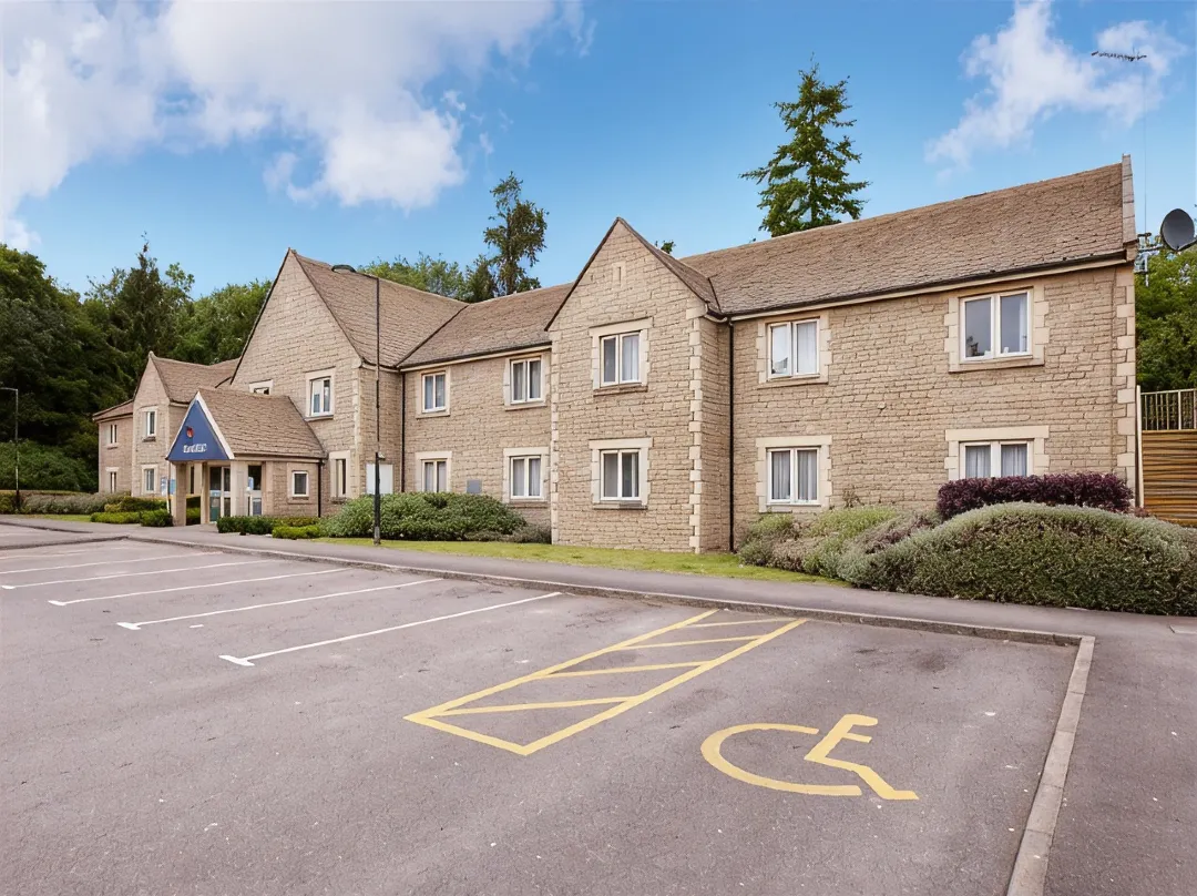 Travelodge Cirencester - Cirencester
