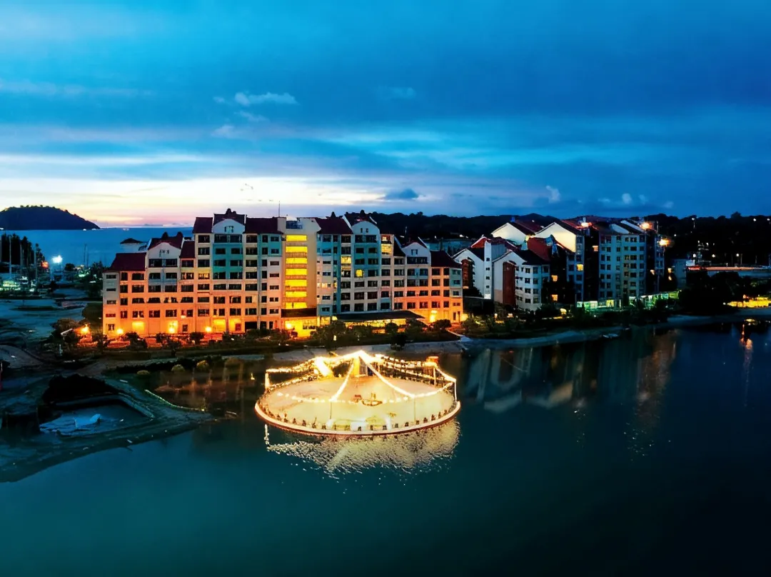 Marina Island 4pax Balcony Seaview Wi-fi Microwave - Lumut