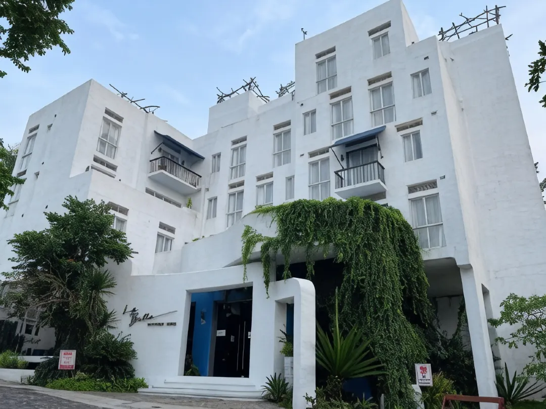 Casa Ayesha Sweet Staycation At La Bella Tagaytay - Tagaytay