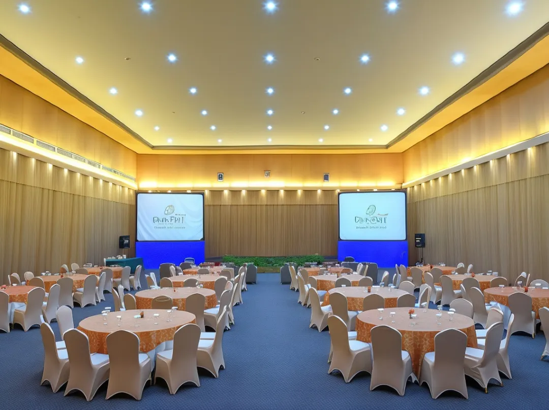 Oak Tree Emerald Hotel & Conventions Semarang - Central Java