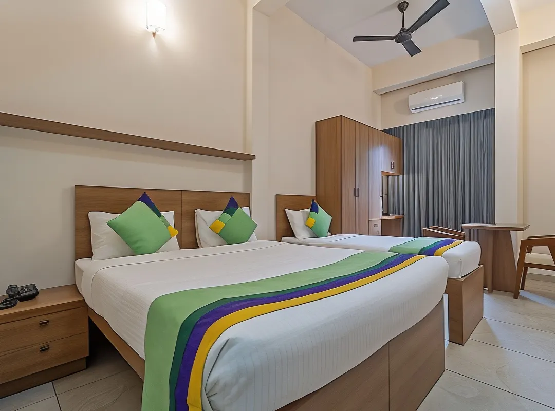 Itsy Hotels Avani Stays, Vyttila, Kochi - Kochi