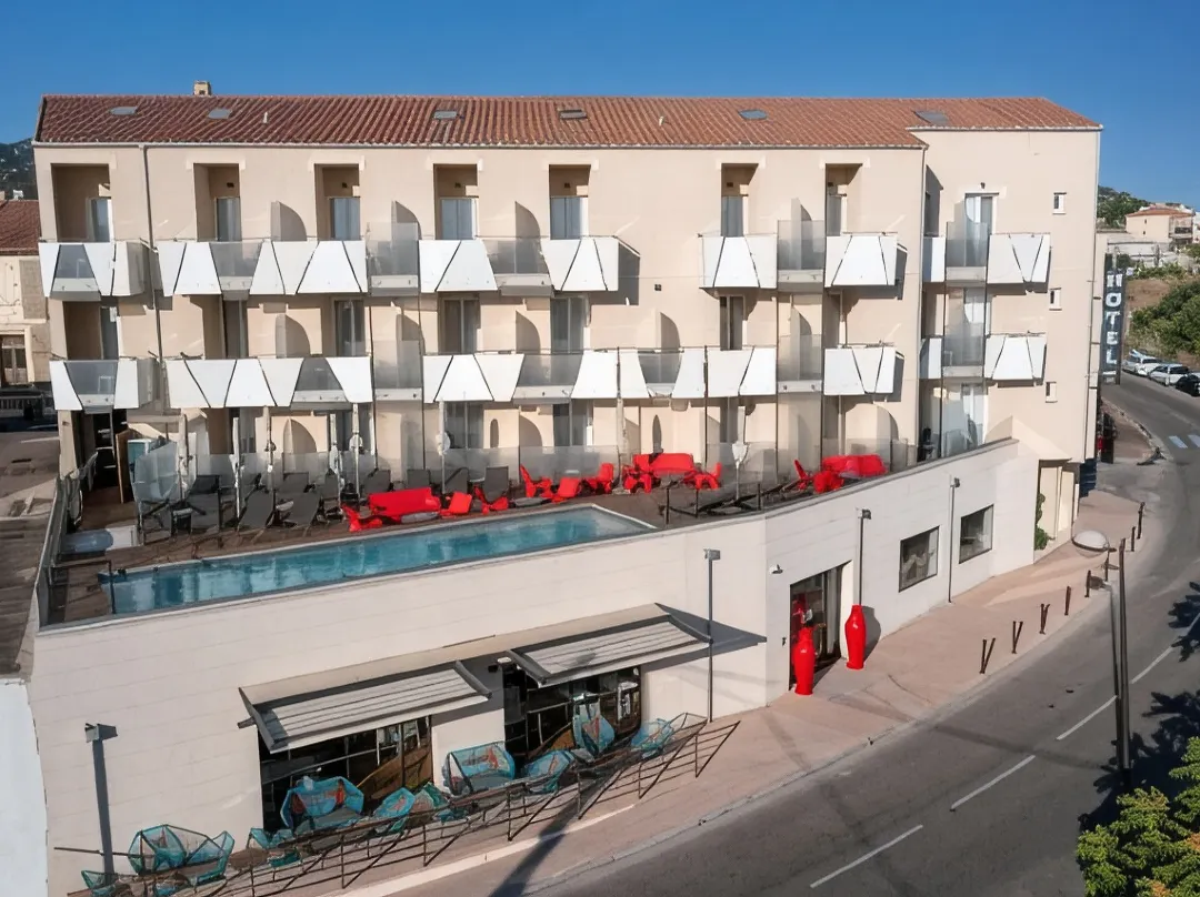 Hôtel Méditerranée - Corsica