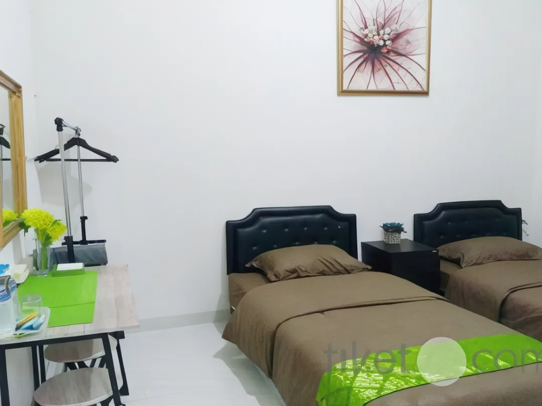 Artalia Guest House Salatiga - Salatiga