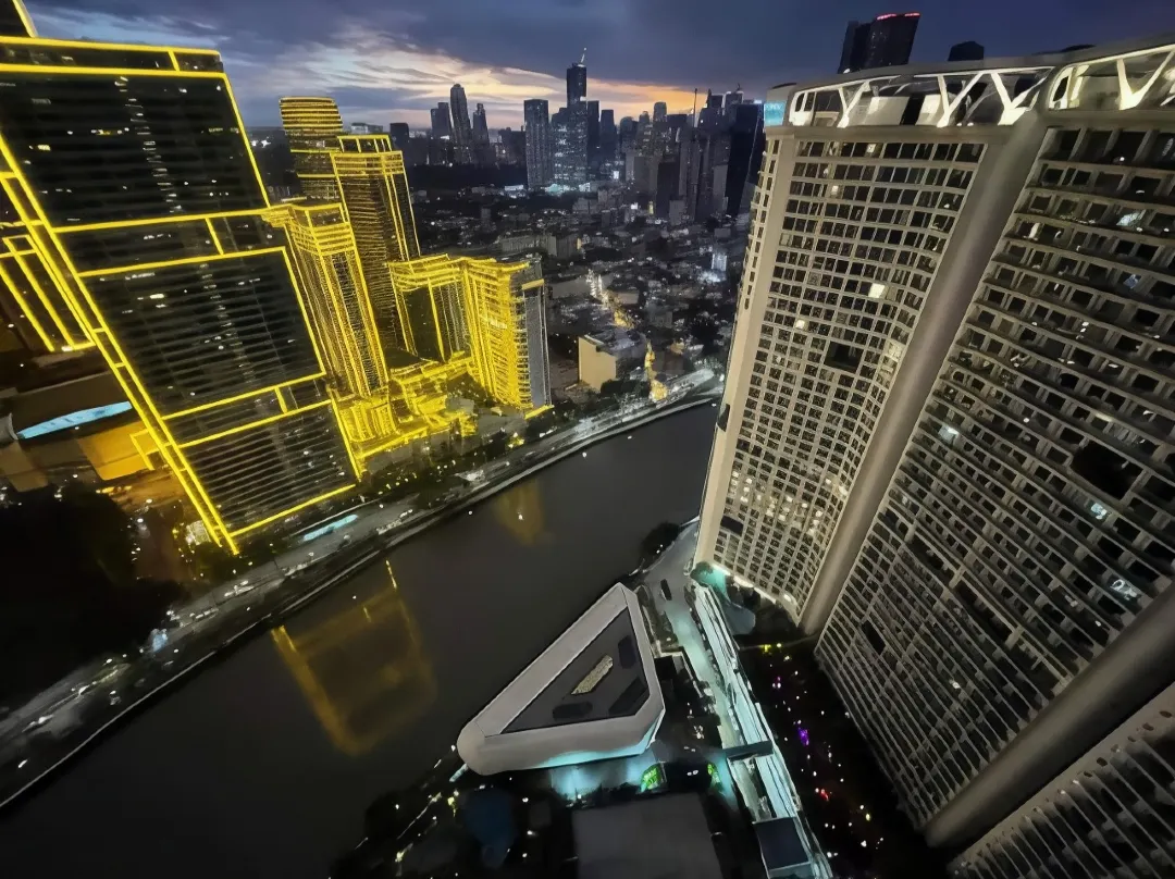 Aveline Suites City River View, Acqua Private Residences Near Rockwell Makati, Manila Philippines - Taguig
