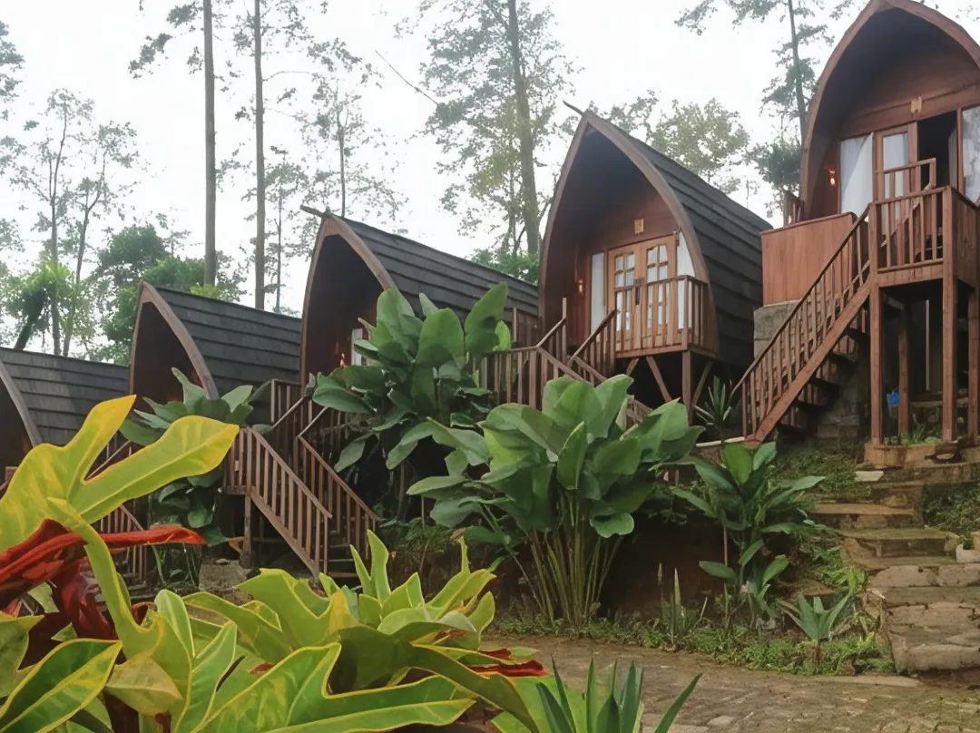 Twospaces Living At Welirang Resort - Trawas