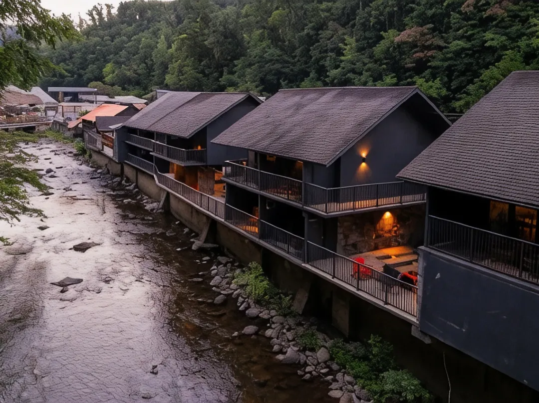 Historic Rocky Waters Inn, A Small Luxury Hotel - ガットリンバーグ, TN