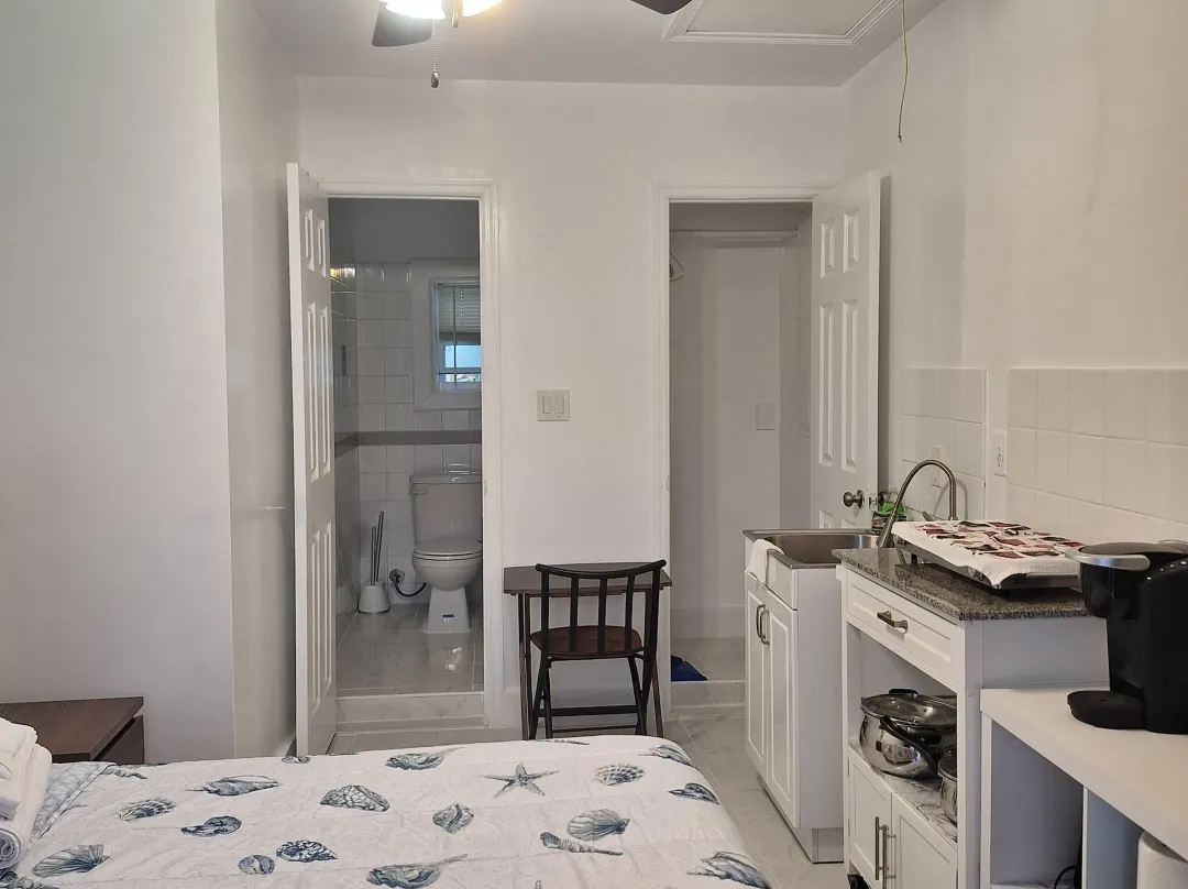 Private Studio Retreat In Vero Beach With Garden View - Vero Beach, FL