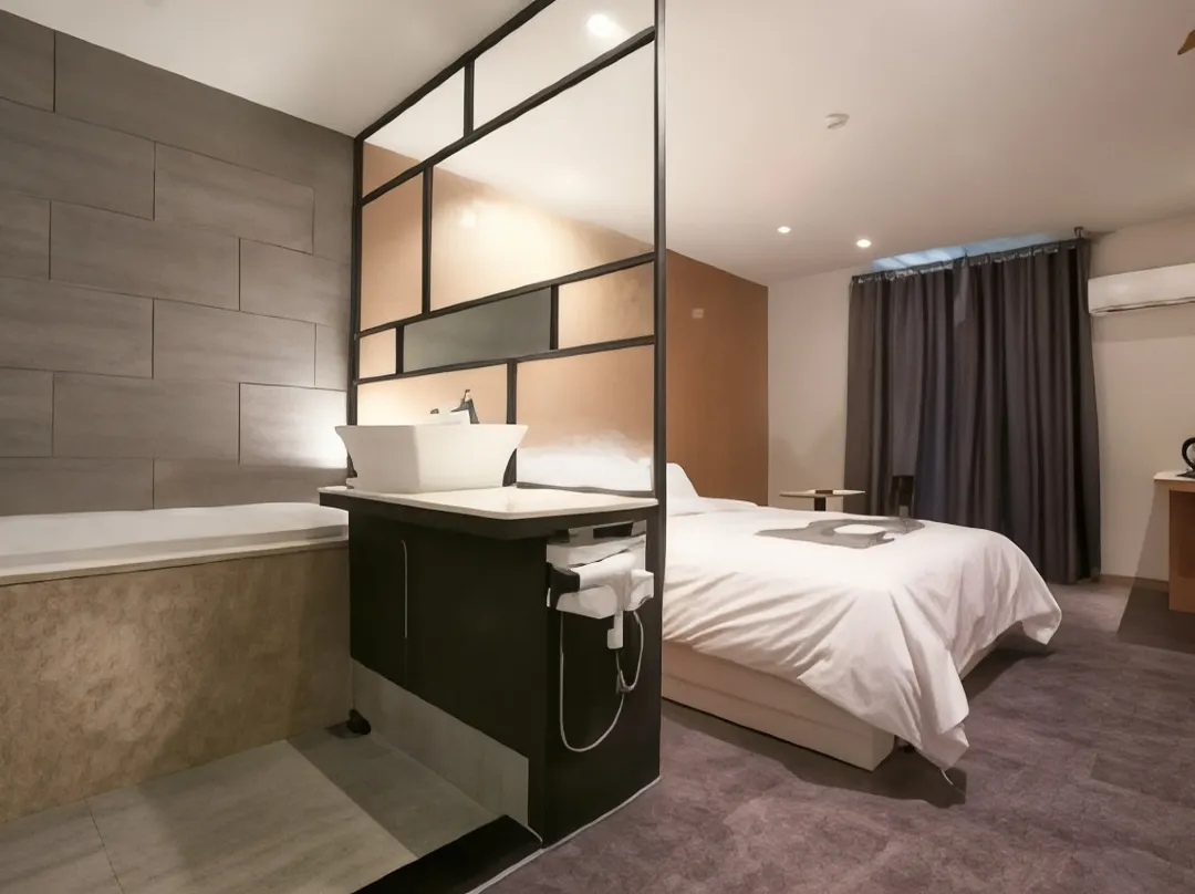 Pyeongtaek Wol Hotel - Pyeongtaek-si
