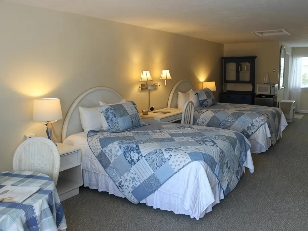 Red Horse Inn - Falmouth, MA