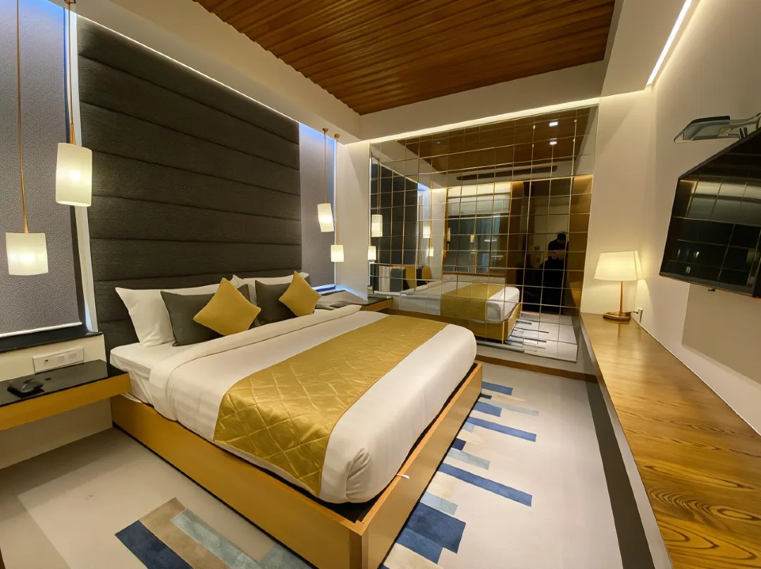 Hotel Mirage - Chandigarh