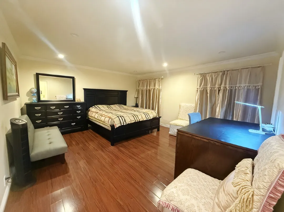 Monterey Park Master Suite | Private Bath | Free Parking - San Gabriel, CA