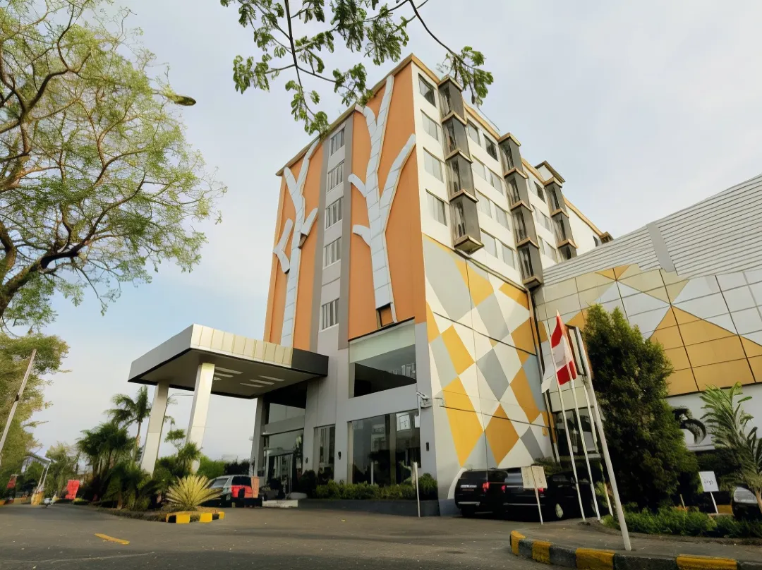 The Sun Hotel Madiun - Madiun